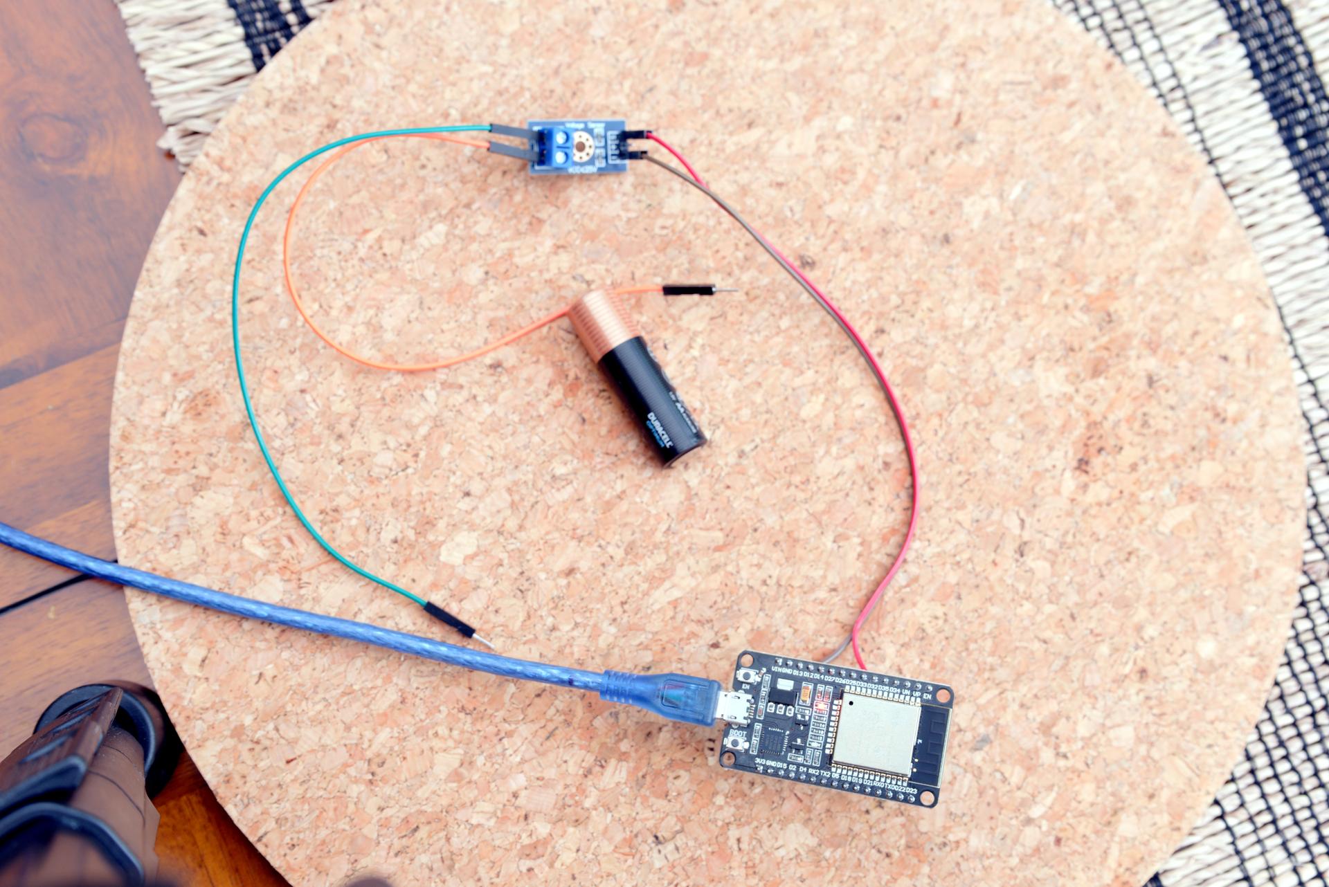 ESP32 Measuring voltage with maximum precision